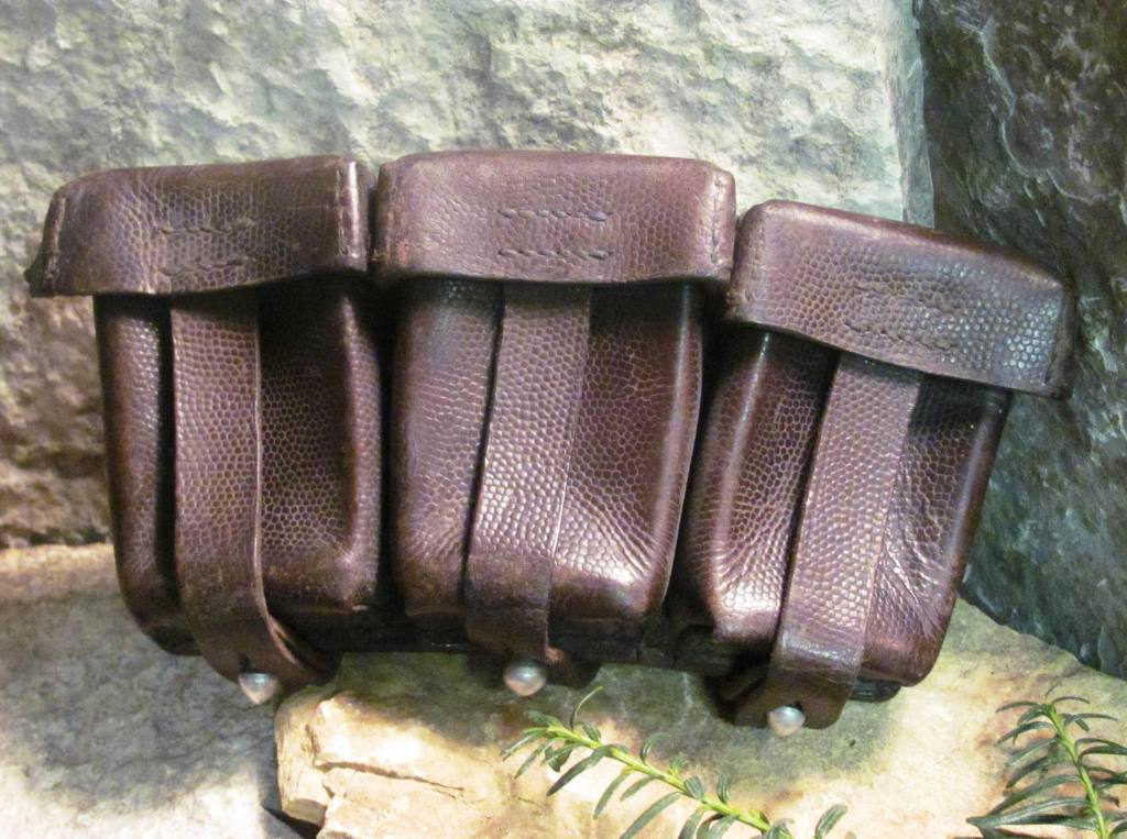 III Luft Flak Reg 36 – Ammo Pouch