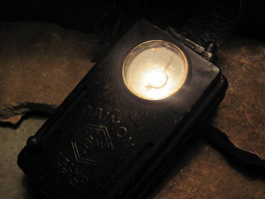 German Flashlight – Daimon Trio